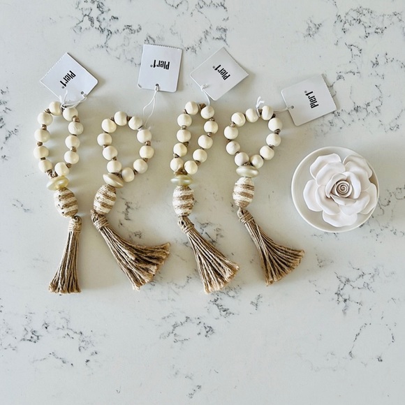 Pier 1 | Dining | Pier Farmhouse Beaded Natural Napkin Rings Set | Poshmark